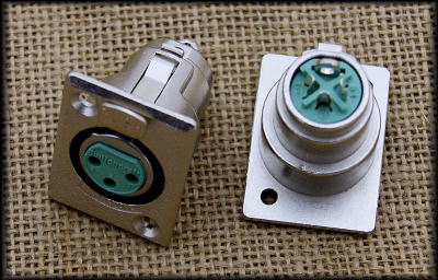 XLR コネクター Switchcraft NEUTRIK